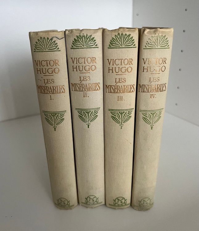 Les Misérables de Victor Hugo – collection de 4 Tomes (Gebraucht) in ...