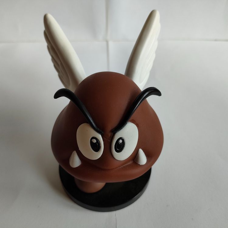 Flying Goomba / Gumba Sammelfigur - MER (Neu (gemäss Beschreibung)) in ...
