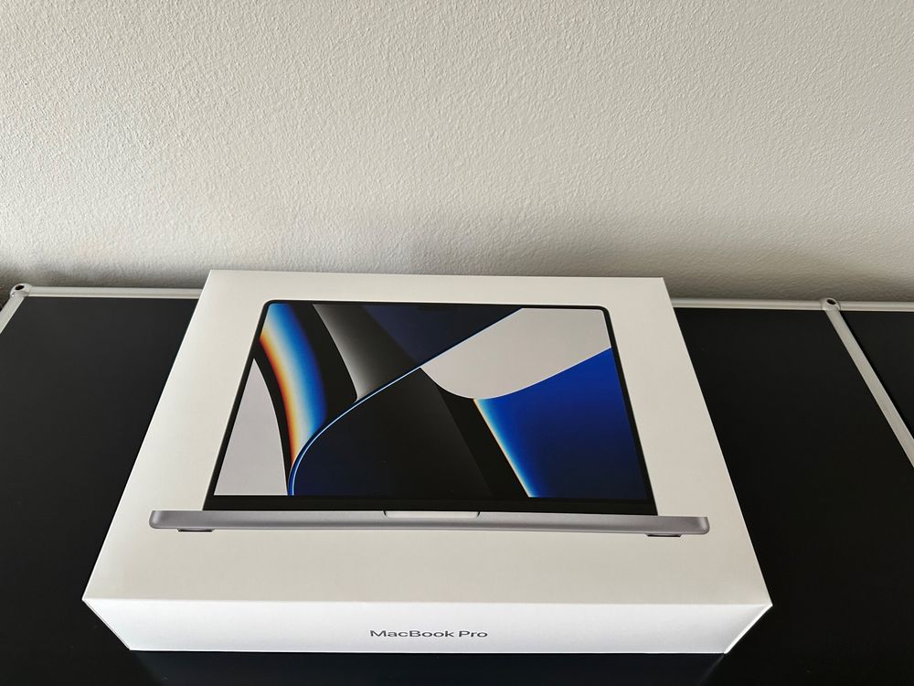 Apple MacBook Pro: 14 - 4 TB SSD - M1 Max - 64 GB RAM (Neu (gemäss ...