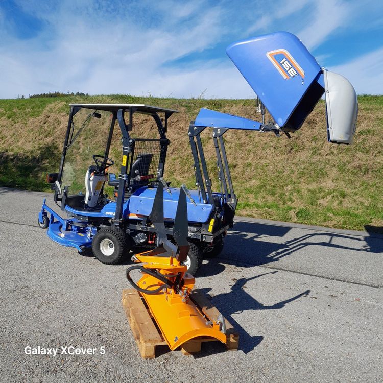 Tracteur, tondeuse Rasentraktor Iseki SF 240 mit Schneepflug (D'occasion) à Cuarny pour CHF ...