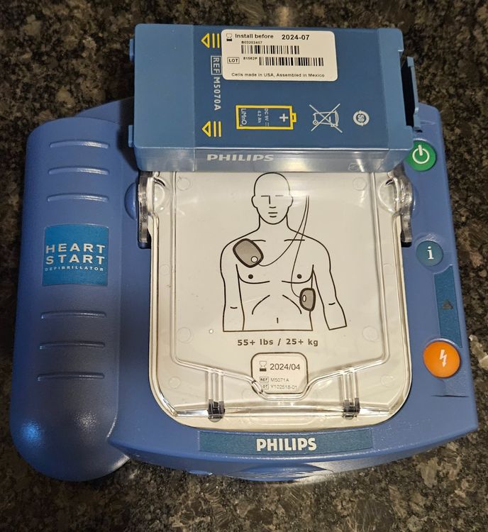 Philips Heartstart HS1 Defibrillator - Französisch | Kaufen auf Ricardo