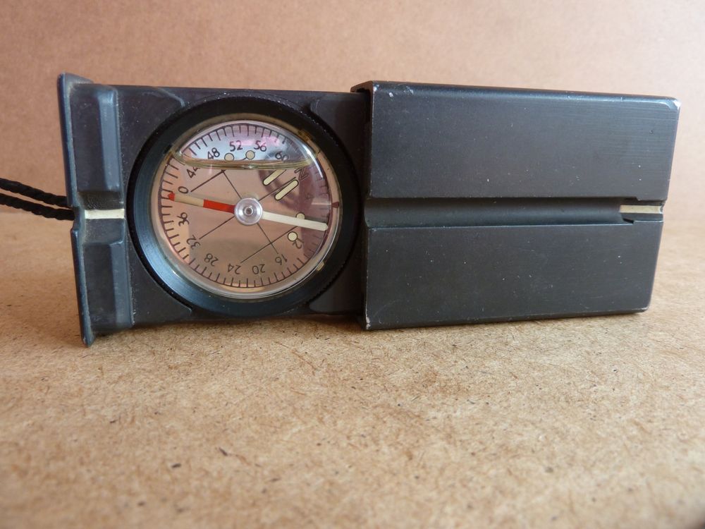 Boussole RECTA - No 46079 - Made in Switzerland (Bienne) (Gebraucht) in ...