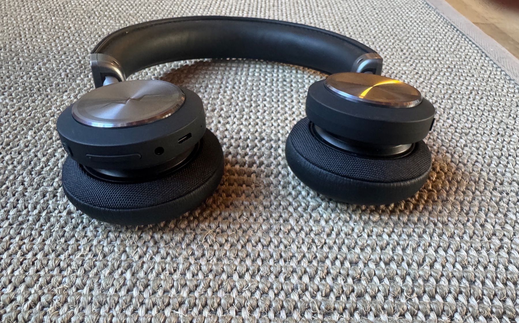 Elegantes Kopfhorer Bluetooth On Ear Bilder