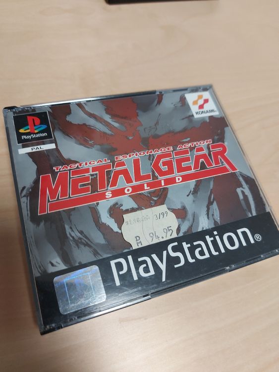 Metal Gear Solid PS1 (Gebraucht) in Studen SZ für CHF 25 – mit ...