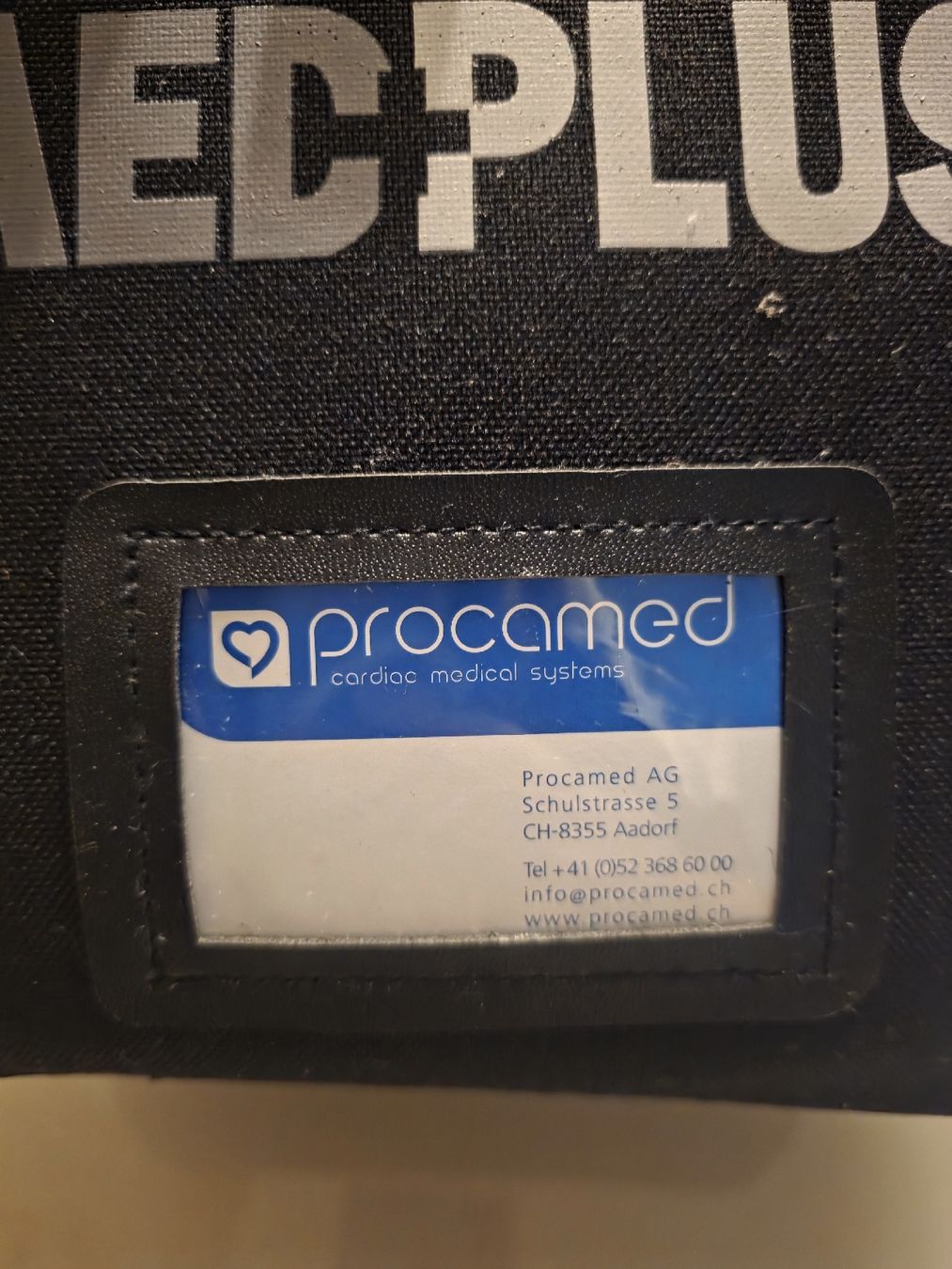 Zoll AED Plus Defibrillator mit Tasche - Neuwertig! (Neu (gemäss ...