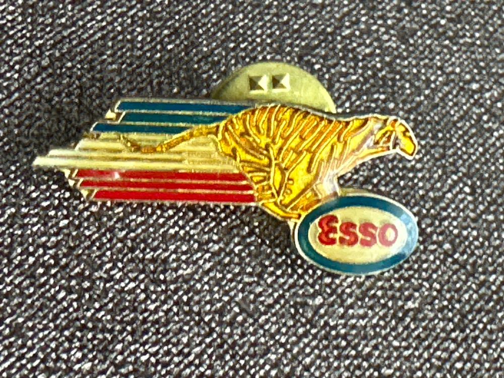 Pin ESSO | Kaufen auf Ricardo