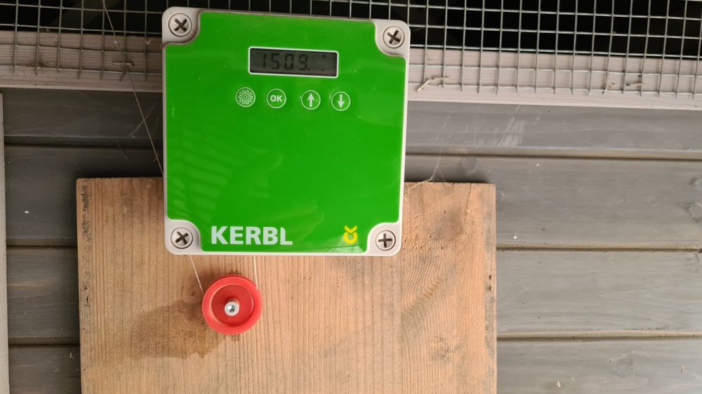 Porte de poulailler coulissante automatique Kerbl | Kaufen auf Ricardo