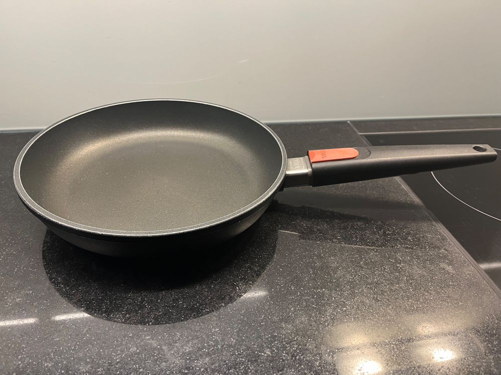 Woll Nowo-Titanium Einzelpfanne Induktion (Gebraucht) in für CHF 9 ...