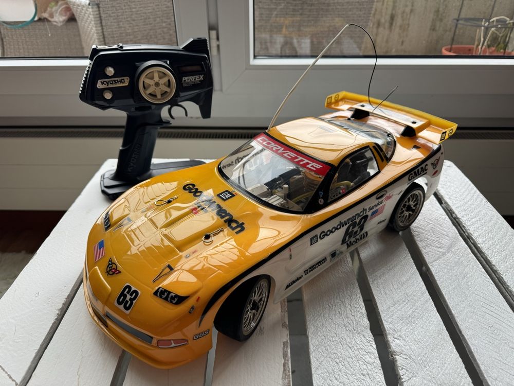RC-Verbrenner Auto Kyosho 4WD Corvette Anfang 2000er (Gebraucht) in ...