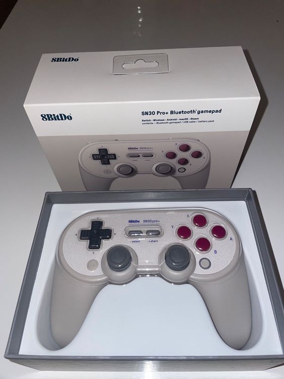 Gamepad 8BitDo SN30 Pro+ New Never Used (Neu und originalverpackt) in Genève für CHF 35 – mit ...