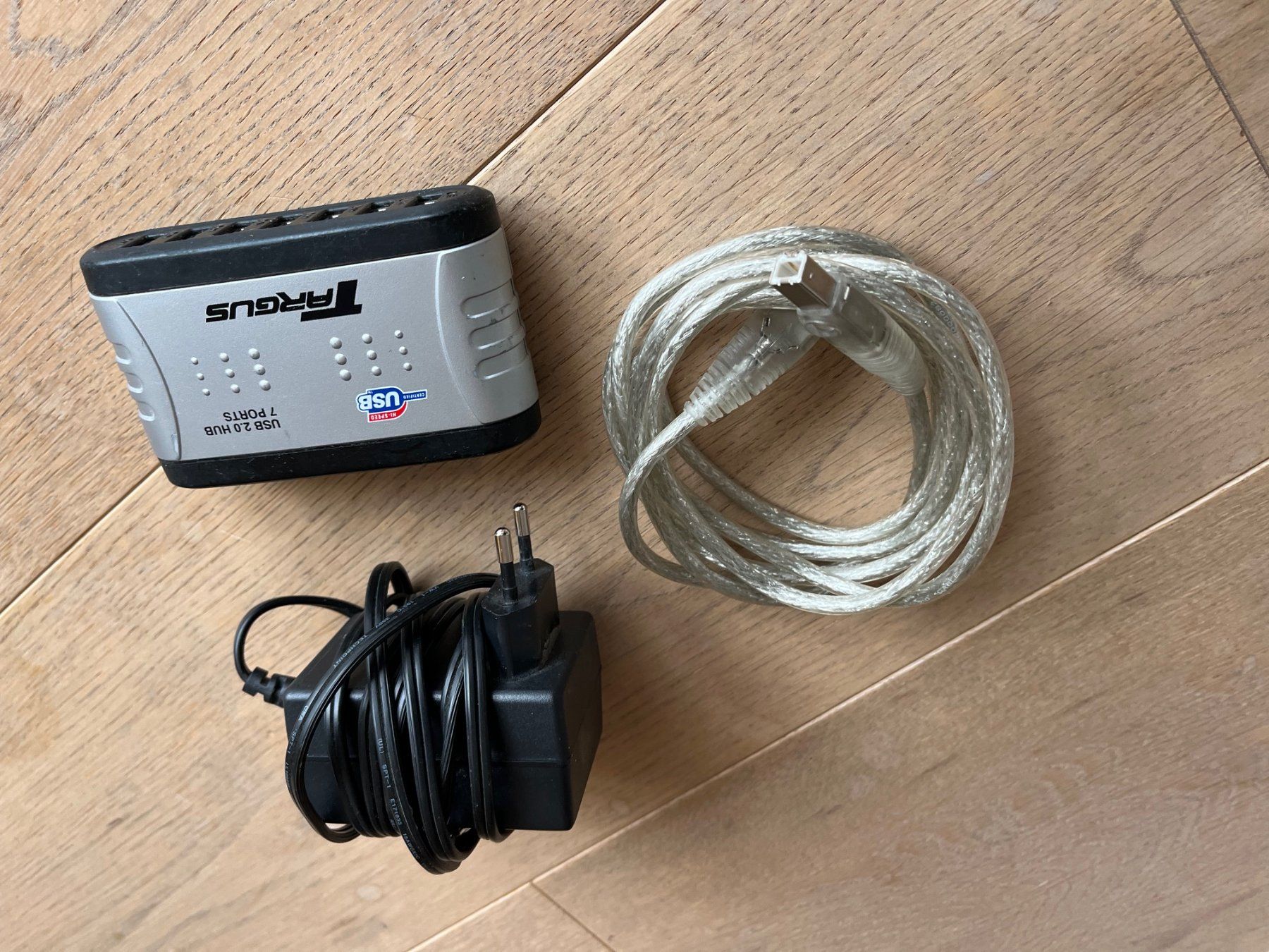 Targus 7 Port Cert. USB 2.0 HUB Model: PAUH212 (Gebraucht) in Malans GR ...