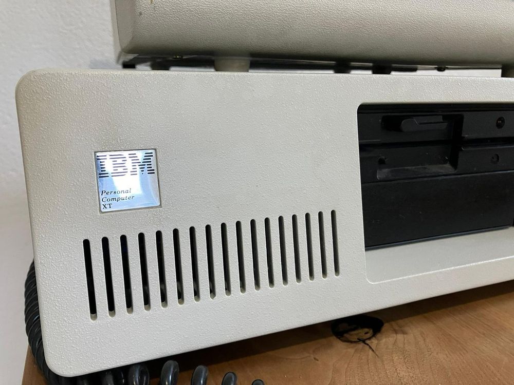 IBM PC XT (ca. 1988) (Defekt) in Rorschach für CHF 175 – nur Abholung ...
