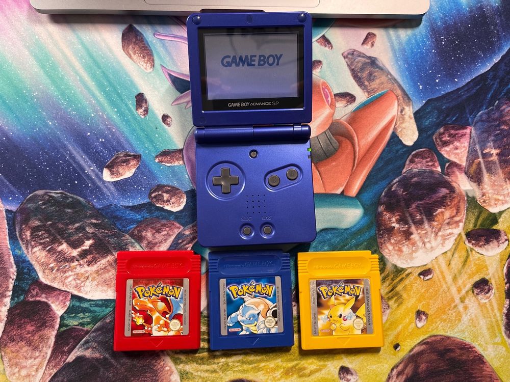 Nintendo Game Boy Advance SP Pokemon rot blau gelb (Gebraucht) in Lohn ...
