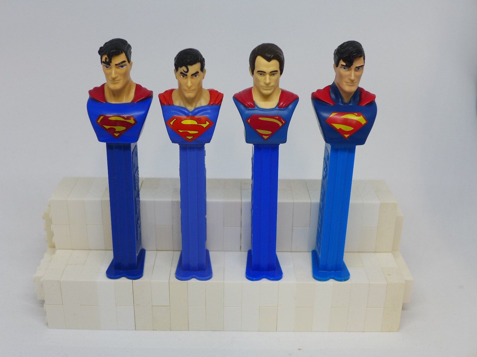 Superman PEZ Spender Set, 4 Stück, Top Zustand, Rarität! (Gebraucht) in ...