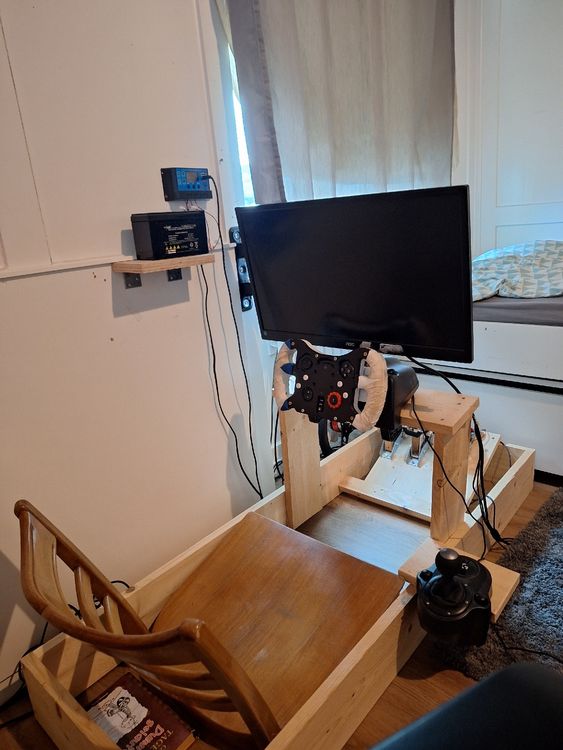 Logitech G29 Lenkrad mit sim Rig - Top Zustand (Gebraucht) in Sempach ...