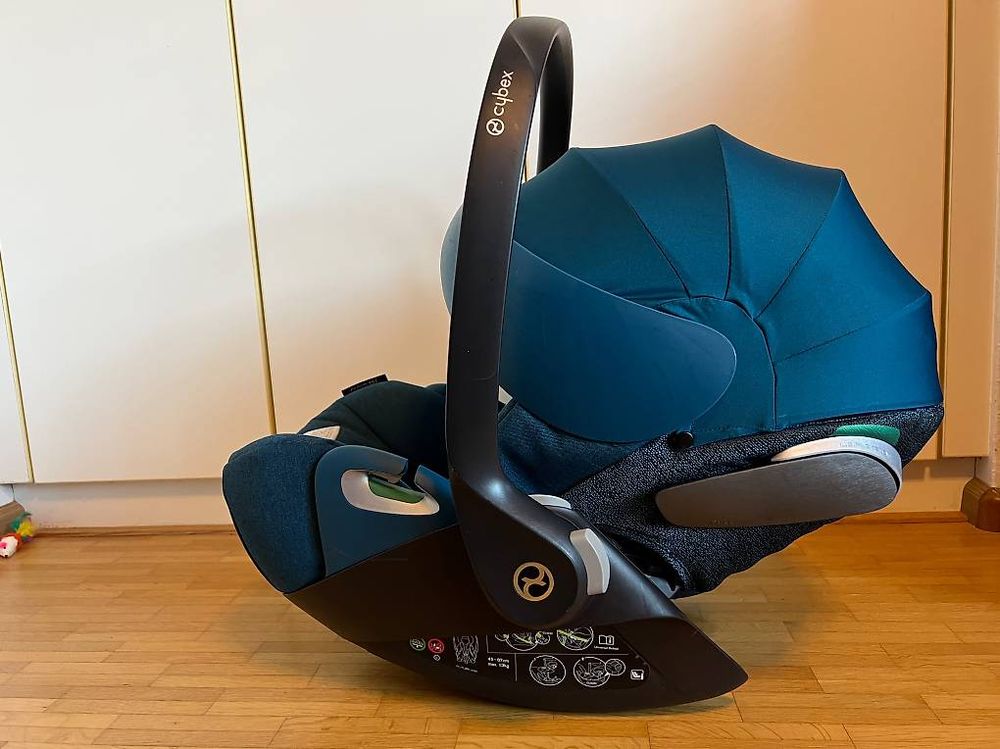 Baby Schale inkl. Base (Gebraucht) in Bubendorf für CHF 350 – nur ...