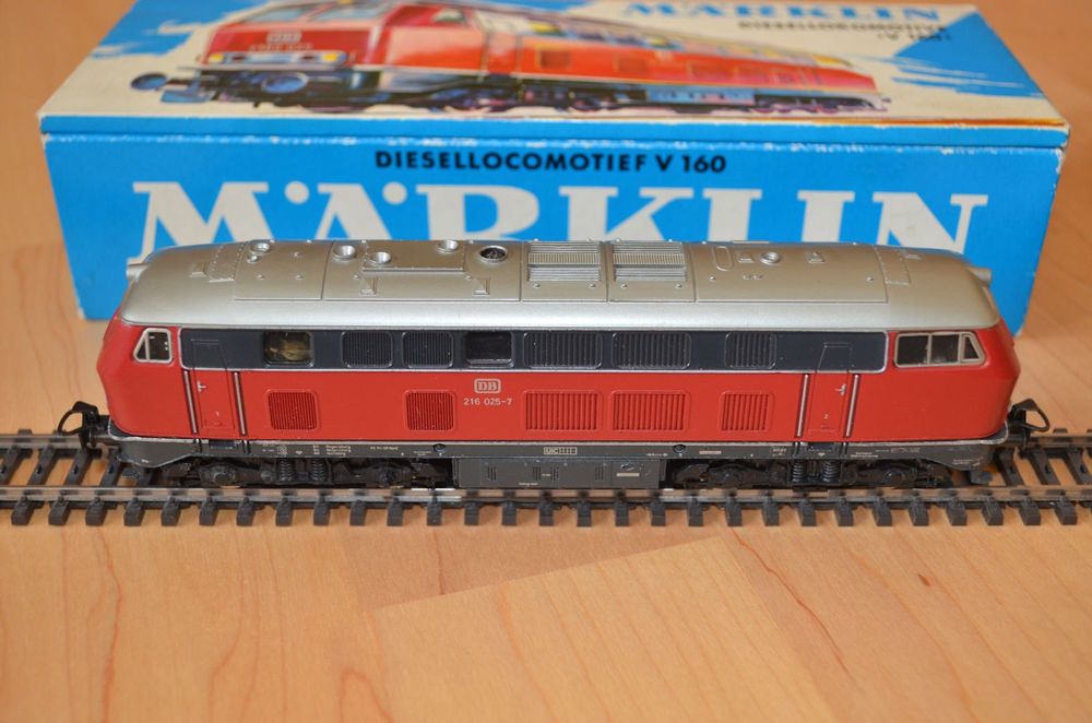 Märklin 3075 - Diesel-Lokomotive BR 216 der DB - AC/analog (Gebraucht) in Cavardiras für CHF 54 ...