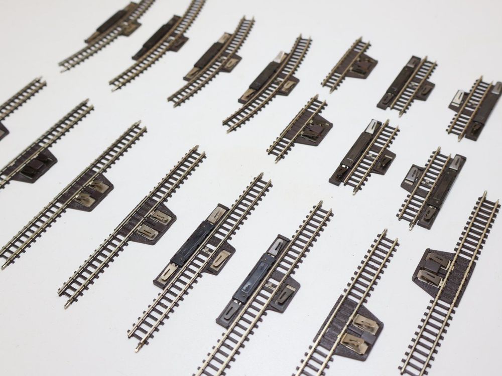 Märklin mini club 18 x Schienen 8539/8598/8588... NP: 200.- (Gebraucht ...