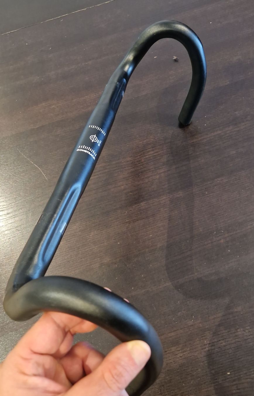 Guidon de vélo de route/gravel 42cm (Neuf (Voir description)) à La Roche FR pour CHF 6 – avec ...