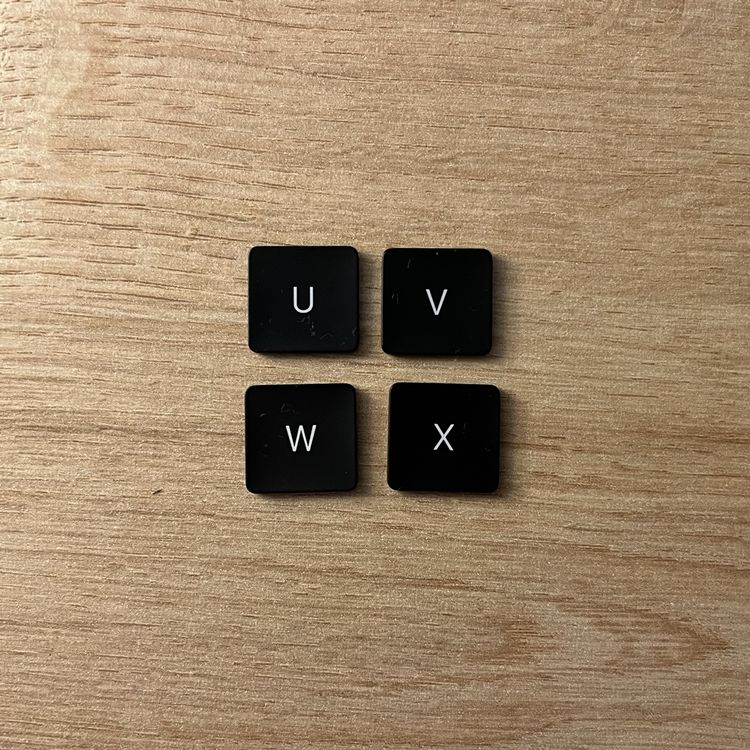 Originale MacBook Pro 2020 M1 Butterfly Key Caps: U, V, W, X (Gebraucht ...