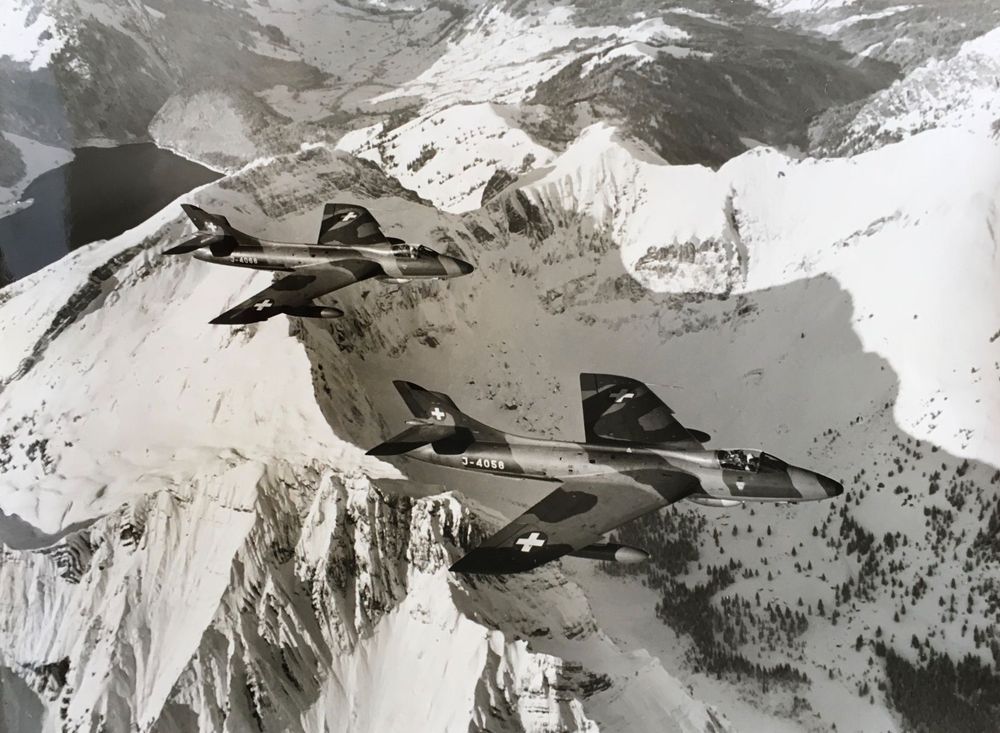 Schweizer Militärflugzeuge in den Bergen, Grossfoto, TOP! (Gebraucht) in Frauenfeld für CHF 55 ...