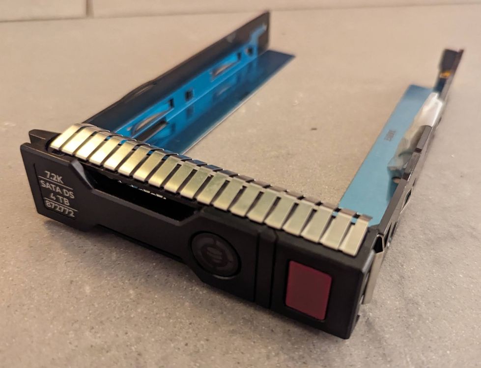 HP ProLiant Gen8 / Gen9 3.5" Hotswap LFF Tray Caddy mit Chip | Kaufen auf Ricardo