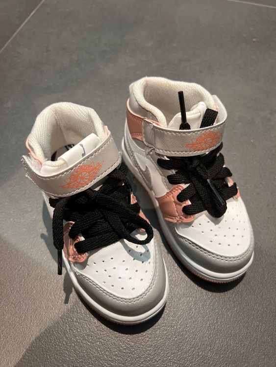 Jordan lookalike Gr 25 (Gebraucht) in für CHF 4 – mit Lieferung auf ...