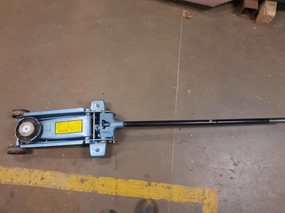 Hydr. Werkstatt Wagenheber cric 2000 kg (Gebraucht) in Ittigen für CHF ...