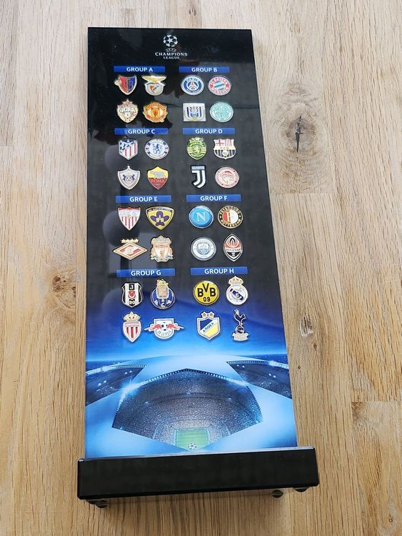 UCL Pin Set Champions League UEFA 32 Pins 2017 / 18 Fussball | Kaufen ...