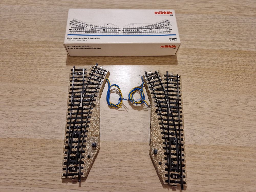 Märklin 5202 Weichenpaar M H0 (13) (Gebraucht) in St-Aubin-Sauges für CHF 24 – mit Lieferung auf ...