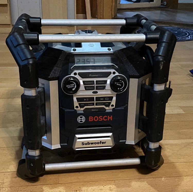 Baustellenradio BOSCH GML 50 Professional mit 2 Akkus (Gebraucht) in ...