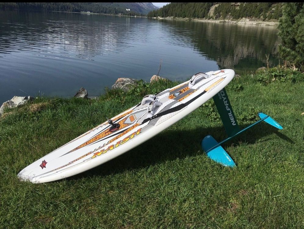 Naish Freestyle Board mit 100l mit Neilpryde Glide Wind Foil (D ...