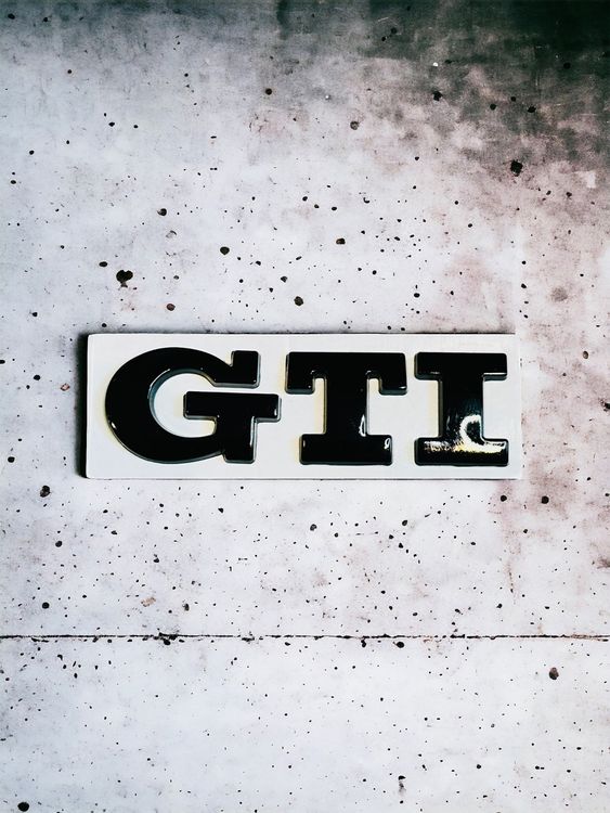 VW GTI Emblem Schriftzug Logo aus Metall NEU Schwarz Glanz (Neu und ...