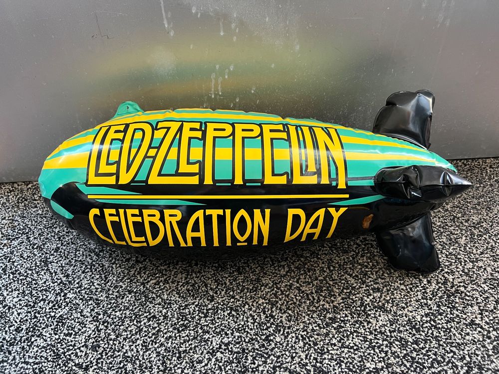 Promo Blimp Luftschiff LED ZEPPELIN Celebration Day (Gebraucht) in ...