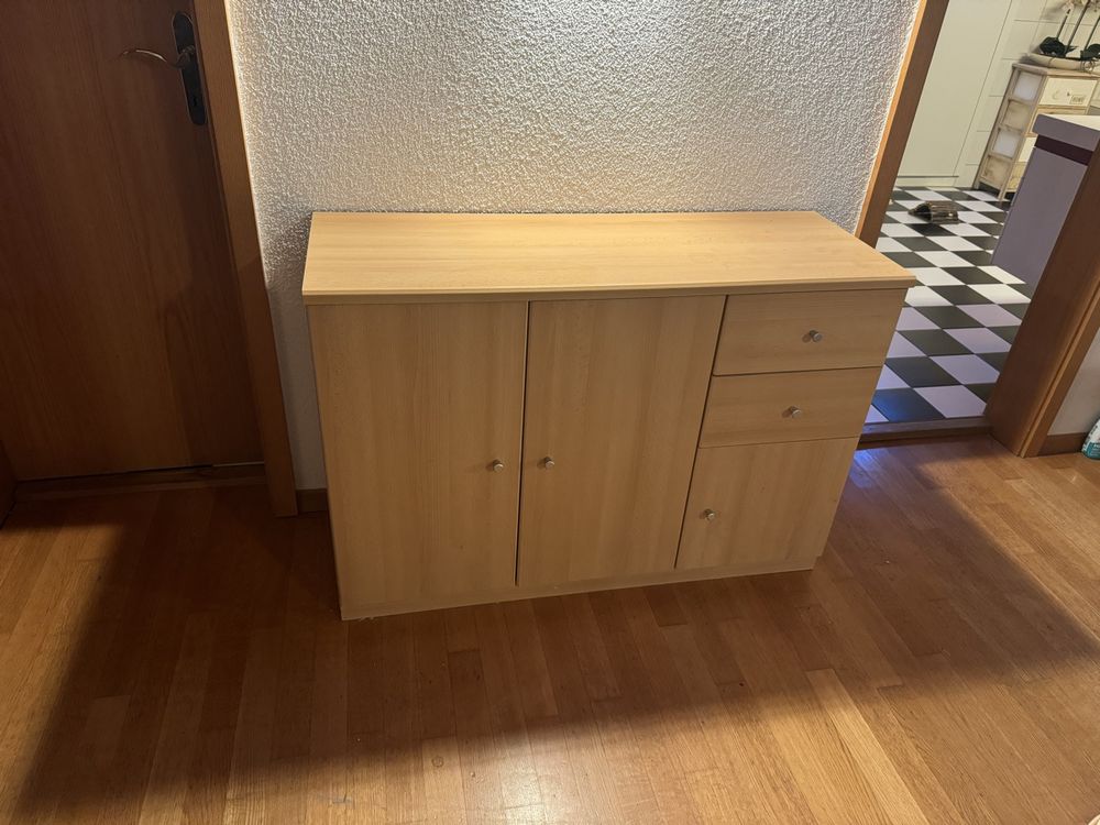 Komode (Gebraucht) in Ellikon an der Thur für CHF 1 – nur Abholung auf Ricardo kaufen