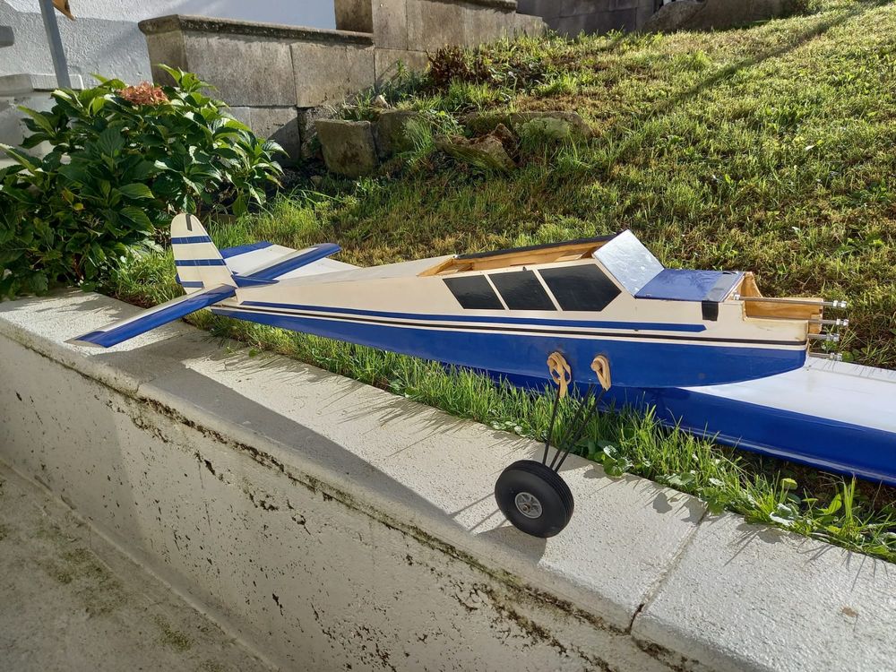 Telemaster 70 blau/weiß ARF 1800mm Jamara (Gebraucht) in für CHF 30 ...