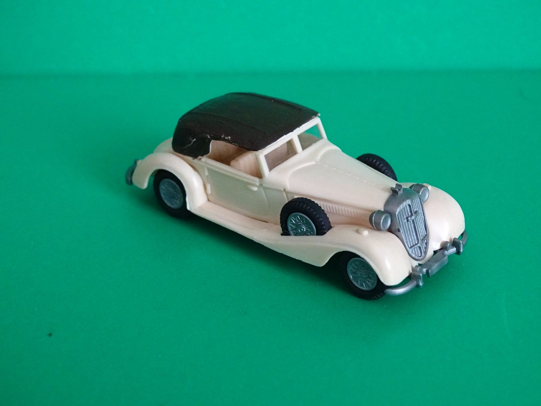 Horch 853A von Praliné 1/87 (Gebraucht) in Bretzwil für CHF 4 – mit ...