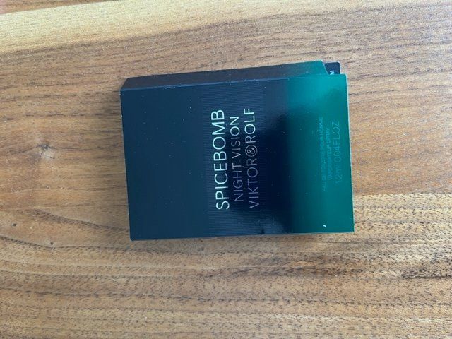 V&R Spicebomb Night Vision edt 1.2 ml (Neu und originalverpackt) in ...