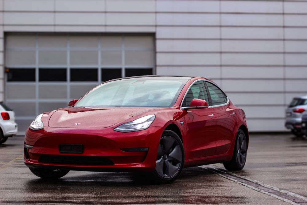 Tesla Model 3 Long Range Dual Motor AWD, 476 PS (Gebraucht) in ...