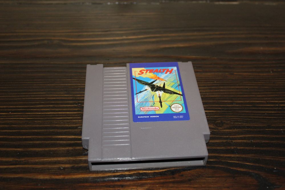 Cartouche NES Stealth ATF rare vintage (Gebraucht) in Vouvry für CHF 5 ...