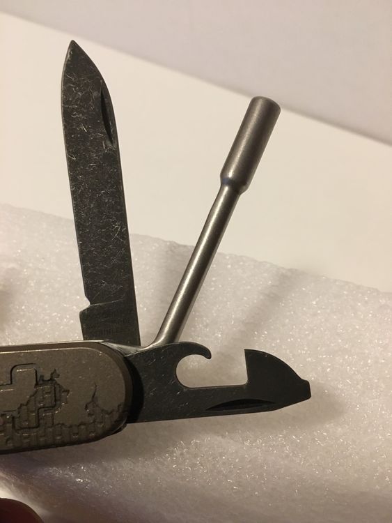 Victorinox - Cyber Tool S - DC Scales - Brick Wall - Titan | Kaufen auf ...