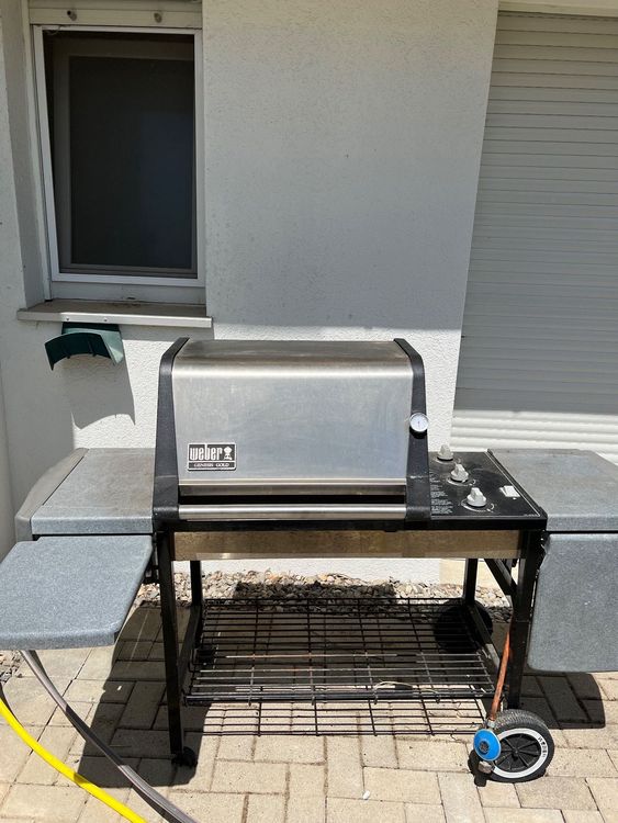Weber Genesis Gold BBQ (Gebraucht) in Düdingen für CHF 1 – nur Abholung ...
