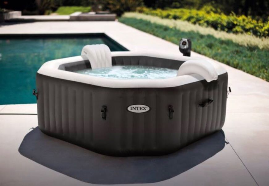 Jacuzzi gonflable Intex (Gebraucht) in Genève für CHF 200 – mit ...