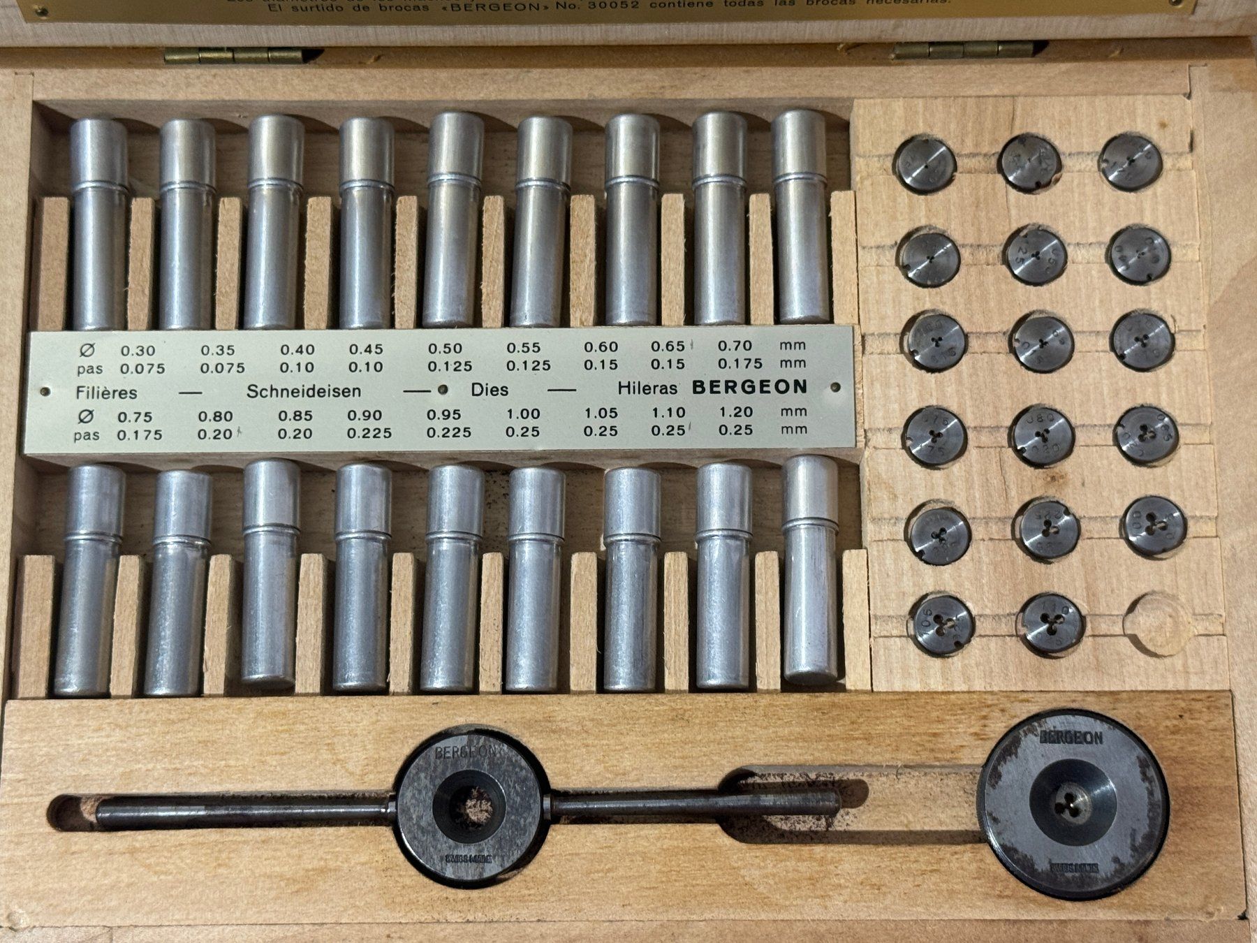 🔵 Bergeon 30010 Gewindeschneidesatz Uhrmacher 🔵 (Gebraucht) in ...