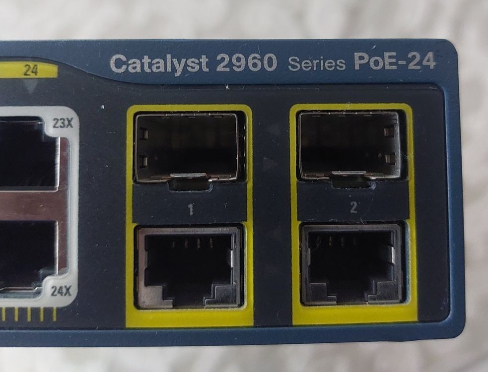 CISCO SWITSCH 22 Port mit Glasfaseranschluss | Kaufen auf Ricardo