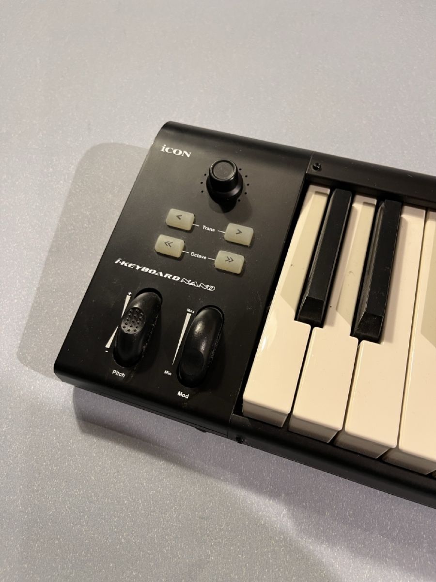 Icon iKeyboard Nano - MIDI-Keyboard, Top Zustand! (Gebraucht) in Basel ...
