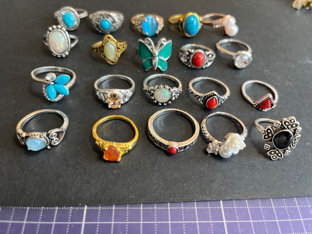 20 Ringe diverse (Gebraucht) in St. Peterzell für CHF 45 – mit ...