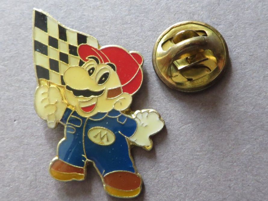 PIN NINTENDO SUPER MARIO 1992 | Kaufen auf Ricardo