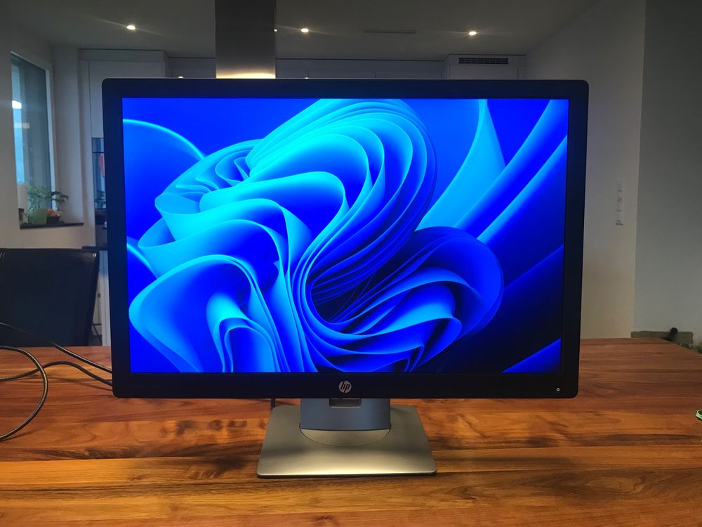 HP EliteDisplay E242 24 Zoll Monitor (Gebraucht) in für CHF 55 – nur ...