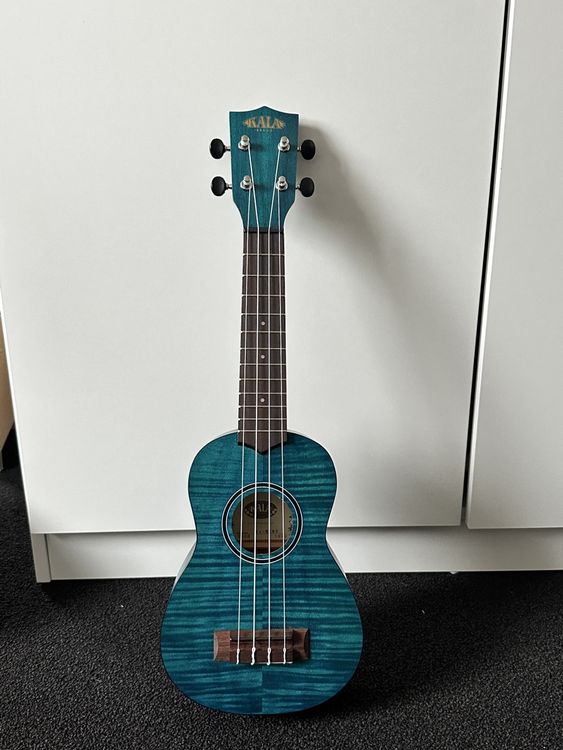 Blue Exotic Mahogany Soprano Ukulele M/UB-S inkl. Tasche (Neu (gemäss ...